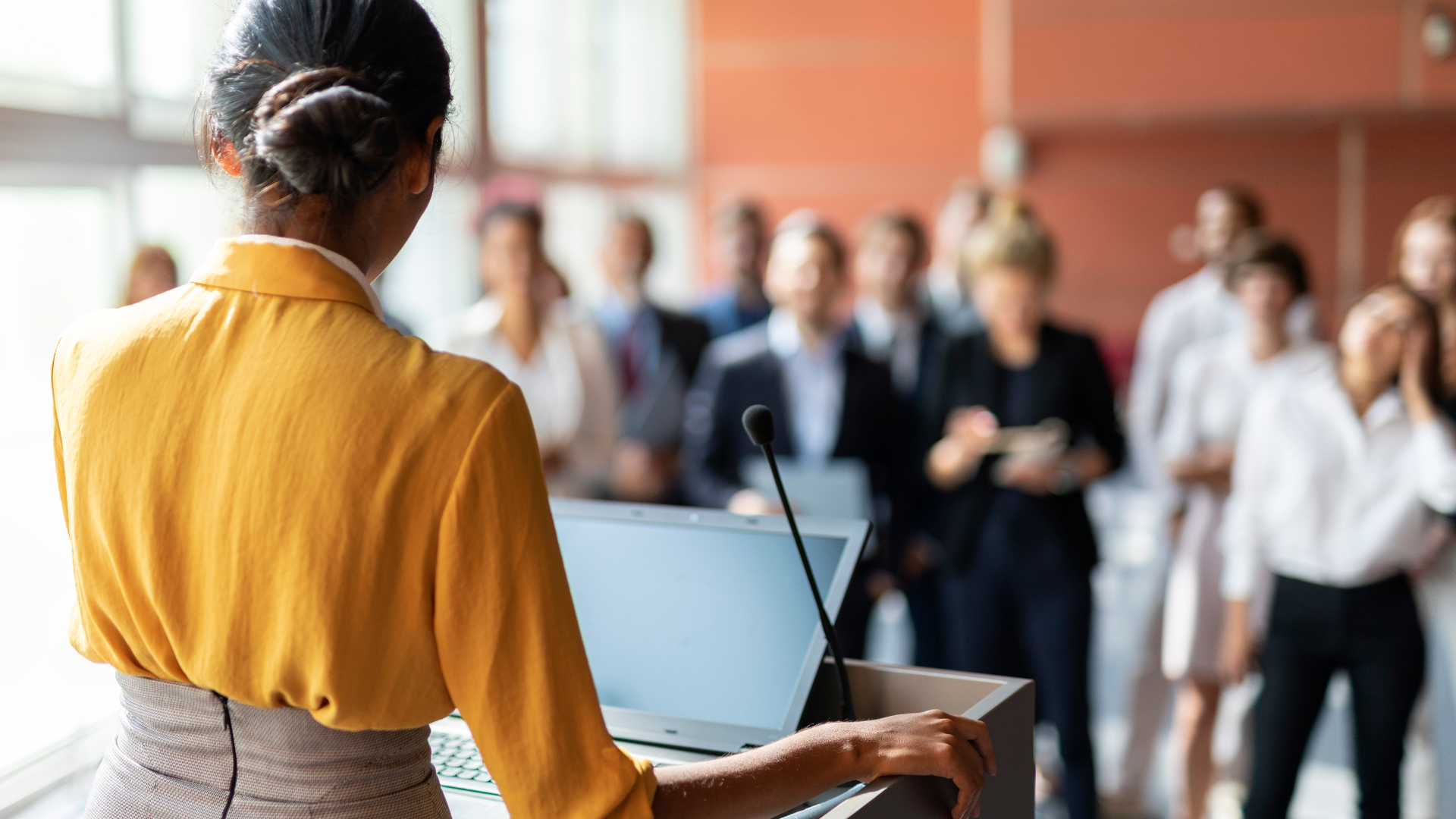 Comment trouver un conférencier professionnel pour des conférences ...
